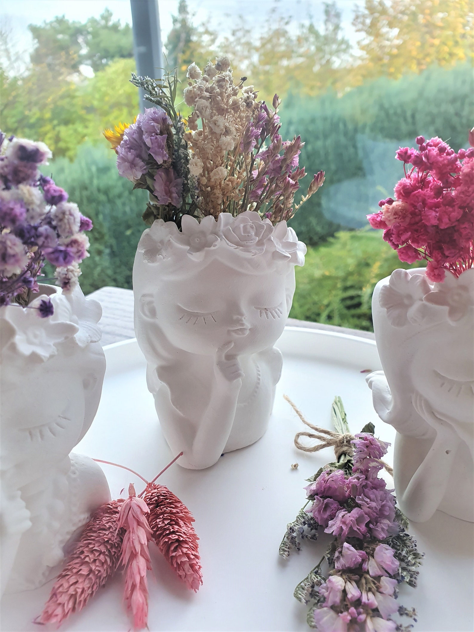 SKANDI DECO Raysin Flower Girl Flower Pot White Light Houses - Etsy