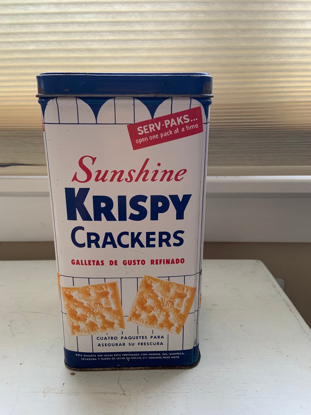 Sunshine Crispy Saltine Cracker Tin Vintage Bilingual Advertising, Red ...