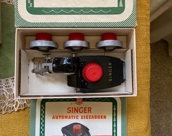 Vintage Singer Automatic Zigzag Sewing Machine Attachment 160985/161008 ...