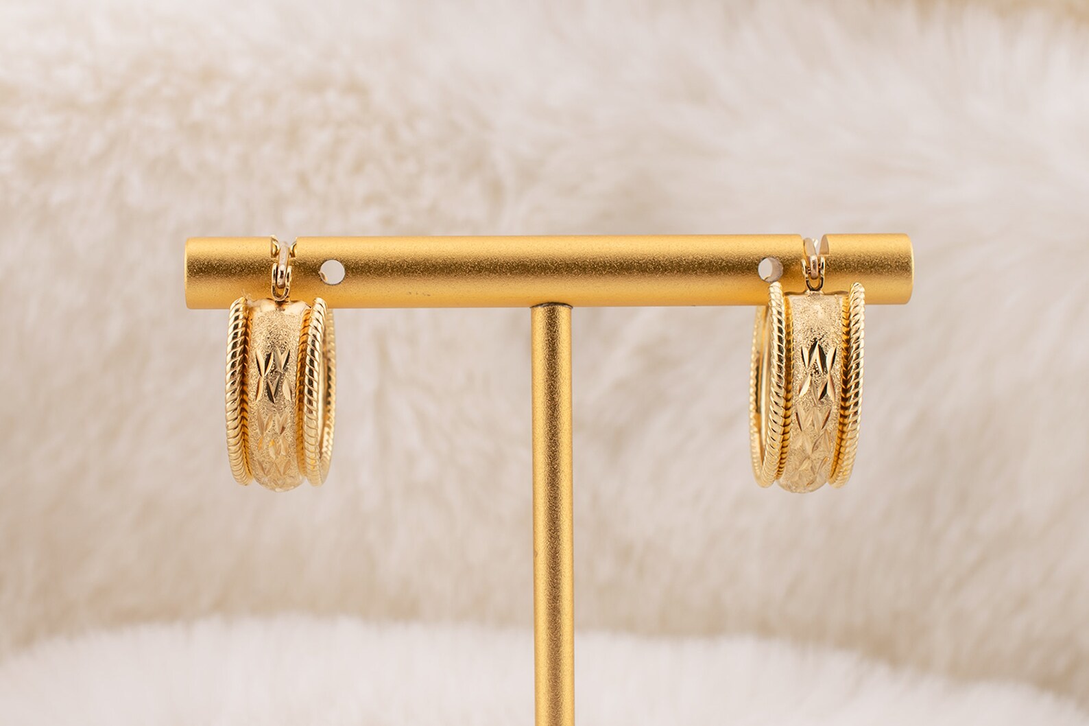 Vintage 10 Karat Yellow Gold Coin Edge and Diamond Cut Detail - Etsy