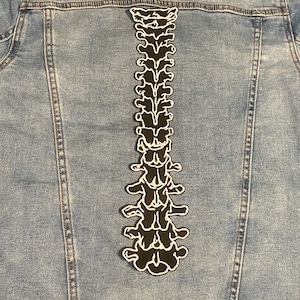 Large Spine Vertebrae in White or Black Iron-on or Sew-on Patch ...