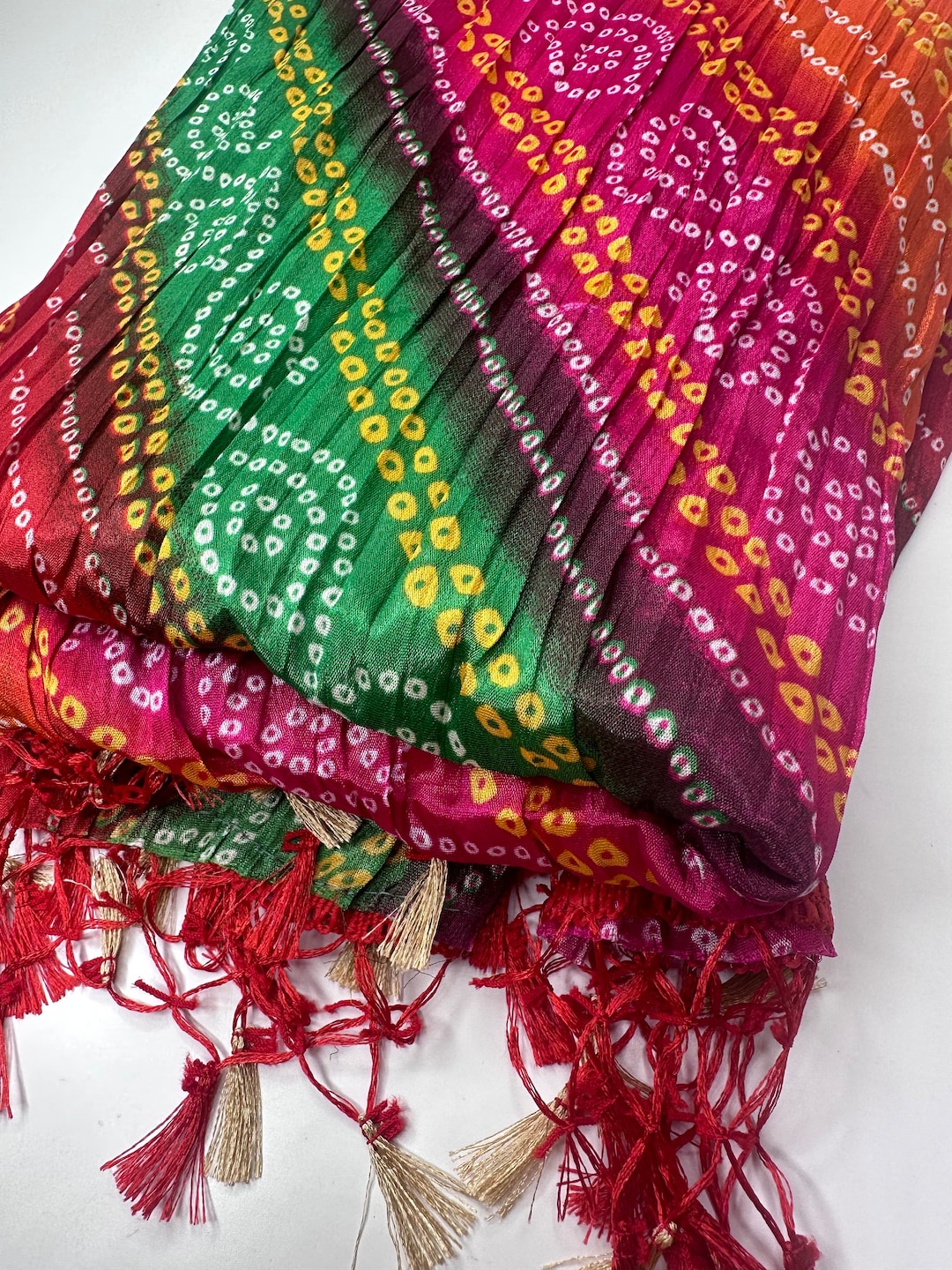 Traditional Inspired Light Bhandej , Wedding Wear Indian Bandini ...