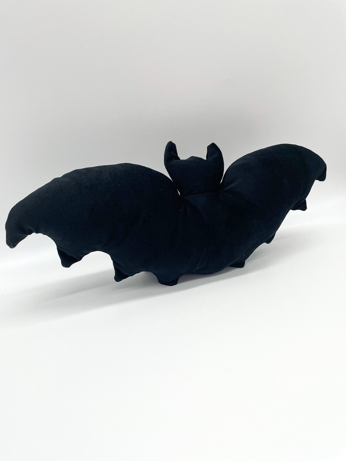 Black Velvet Bat Cushion | Gothic Throw Pillow | Halloween Pillow - Etsy