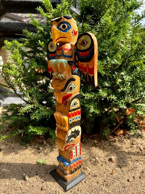 Totem Pole Wooden Decoration 0.41 Meters Totem Pole, Martial Pole ...