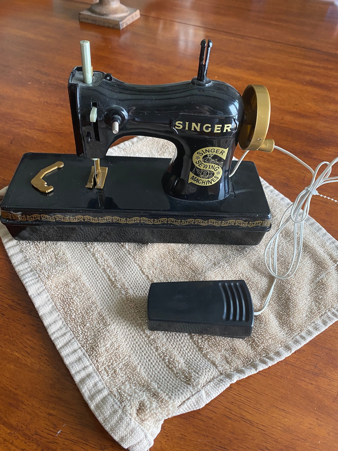 Vintage Kids Singer Sewing Machine - Etsy