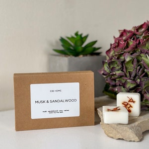 MUSK & SANDALWOOD Botanical Wax Melts Box of 6, Sandalwood Melts in ...