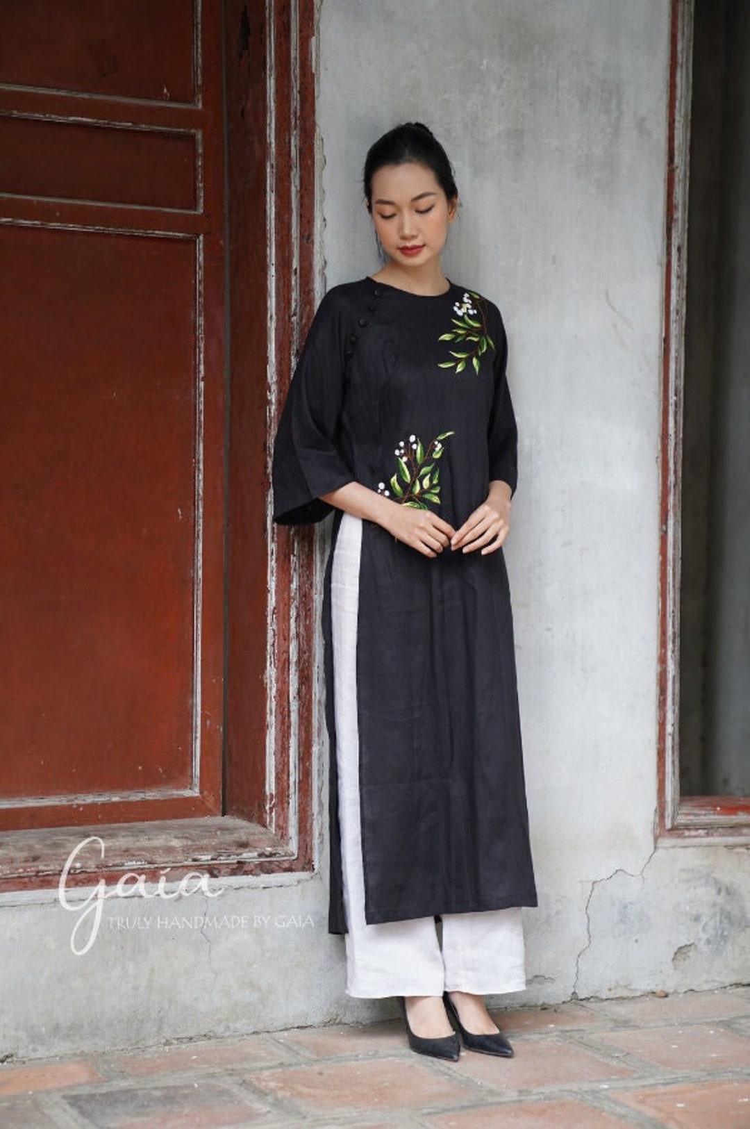 Custom Embroidery Linen Ao Dai Women, Back Ao Dai With Flowers, Embroidered Ao Dai Women With ...