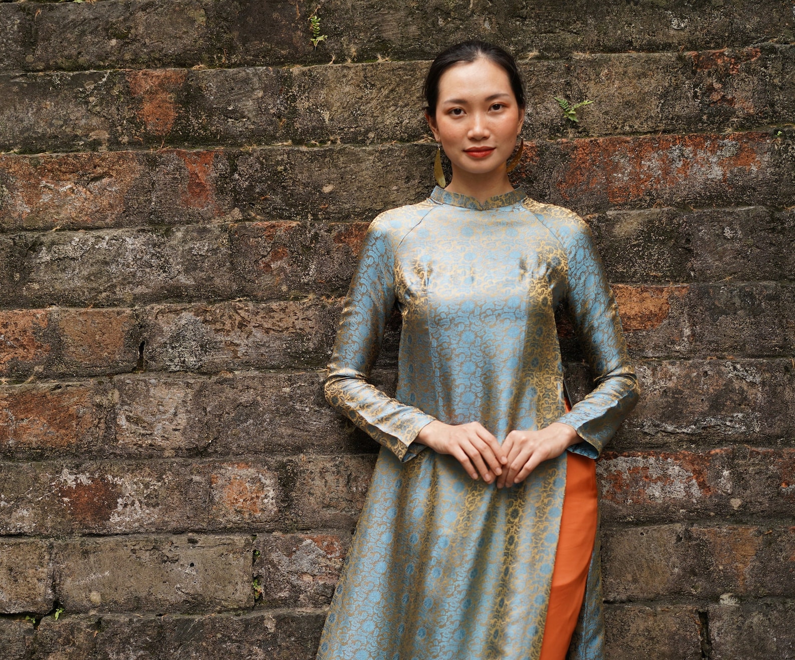 Traditional Dress of Vietnamese, Vietnam Dress Culture, Silk Ao Dai for ...
