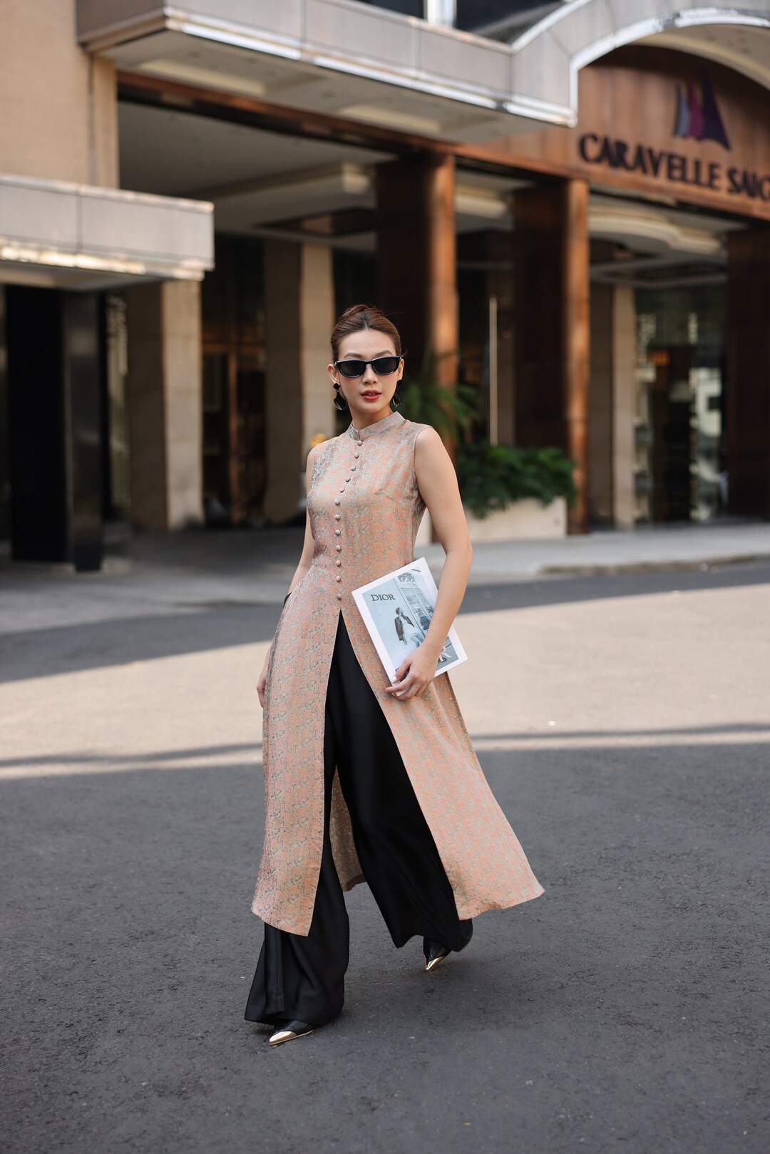 Traditional Dress of Vietnamese, Sleeveless Ao Dai, Ao Dai Women With ...