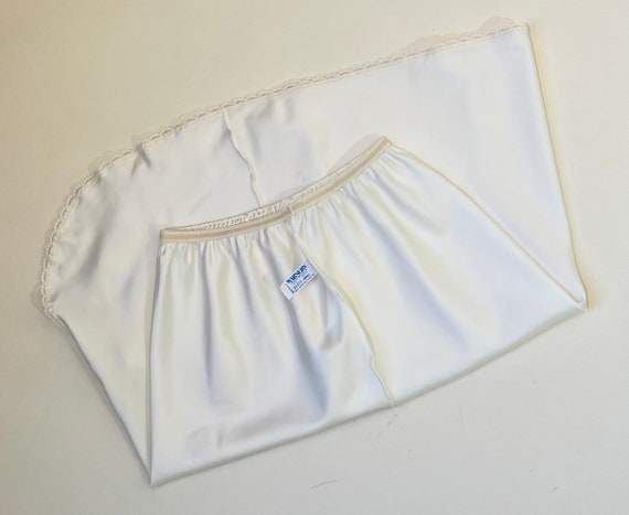 70s Center Slit Slip Skirt - White Half Slip - Gem