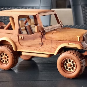 Handmade Wooden Jeep CJ-7 Model: 1980 Vintage 4x4 Decor - Etsy