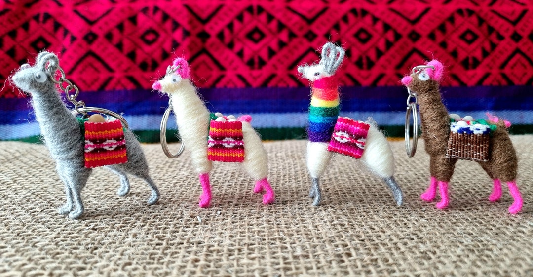 Peruvian Llama Keychain - Etsy