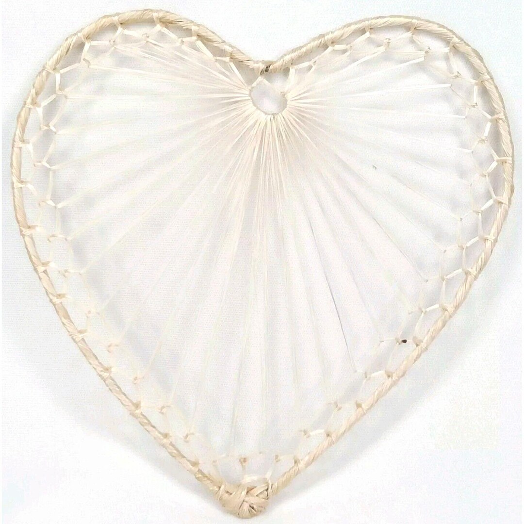MCM String Art Heart Woven Thread Folk Art 1960s - Etsy
