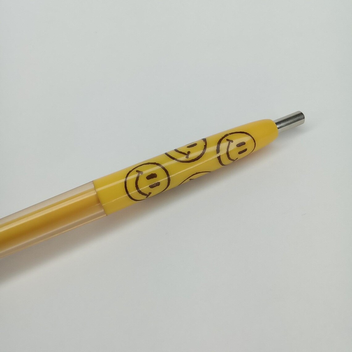 MCM Salesman Sample Advertisement Ink Pen Yellow Smiley Best Point ...