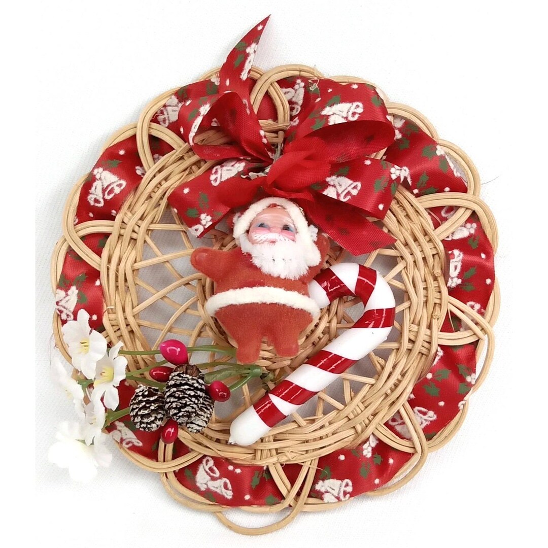 Vintage Christmas Wreath Woven Reed Velvet Flocked Plastic Santa Claus ...