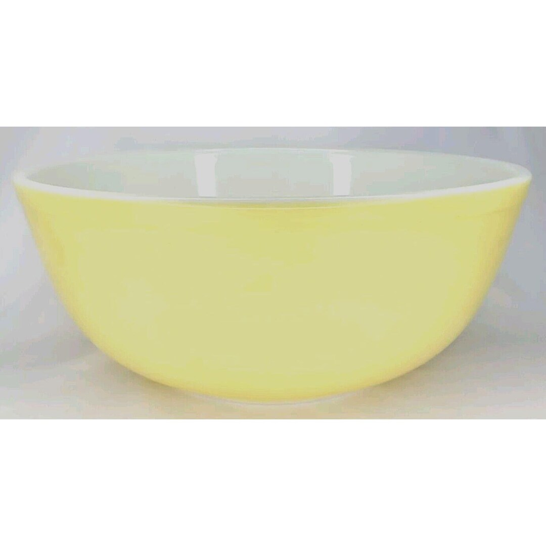 Pyrex Glass 4 Quart 404 Primary Color Mixing Bowl Yellow 1950s Kitschy ...
