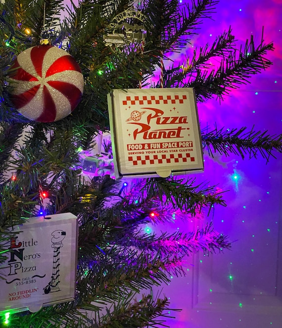 Pizza Box Christmas Tree