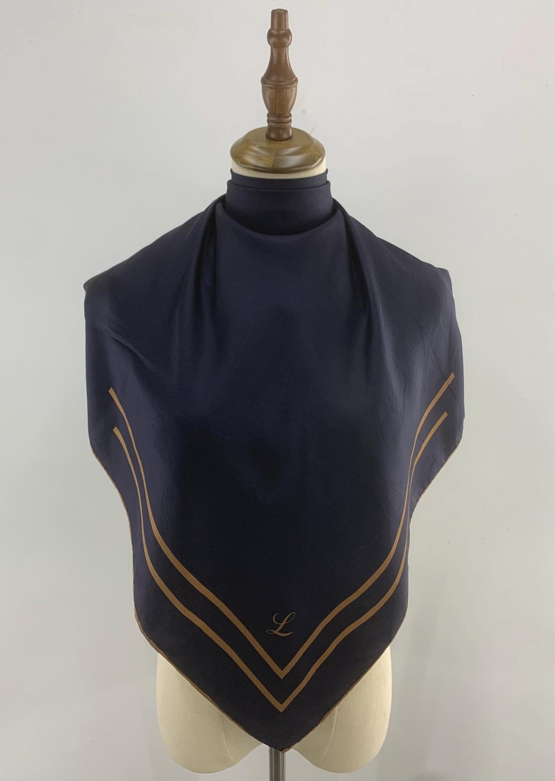 Vintage Leilian Silk Scarf, Classic 90s Scarf, Square Scarf, Women ...