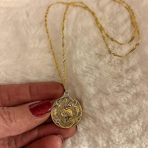 Gold Sacred Heart Necklace on 21 Inch Chain - Etsy