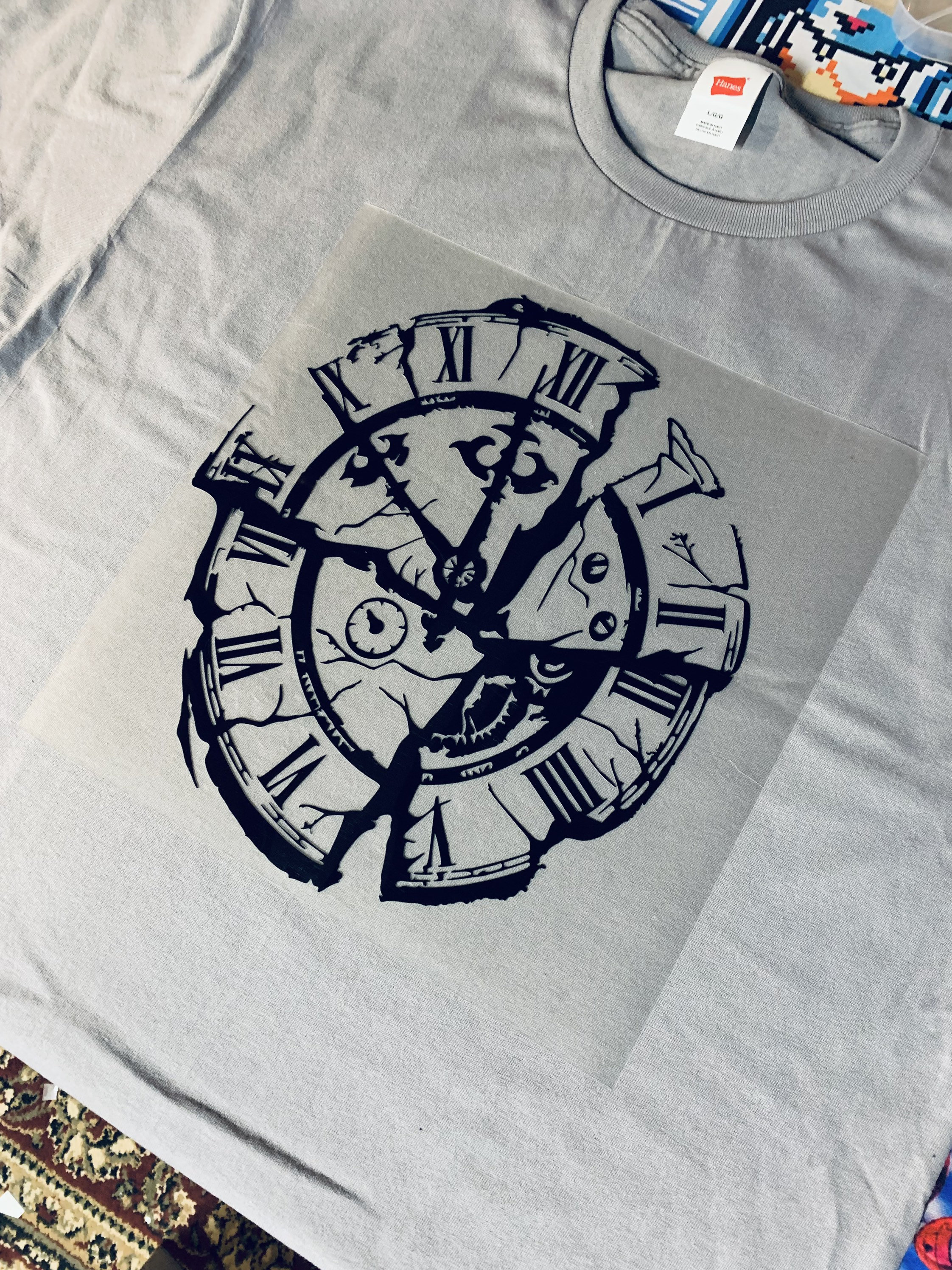 Broken Clock Graphic T-shirt Vinyl Mike Design - Etsy