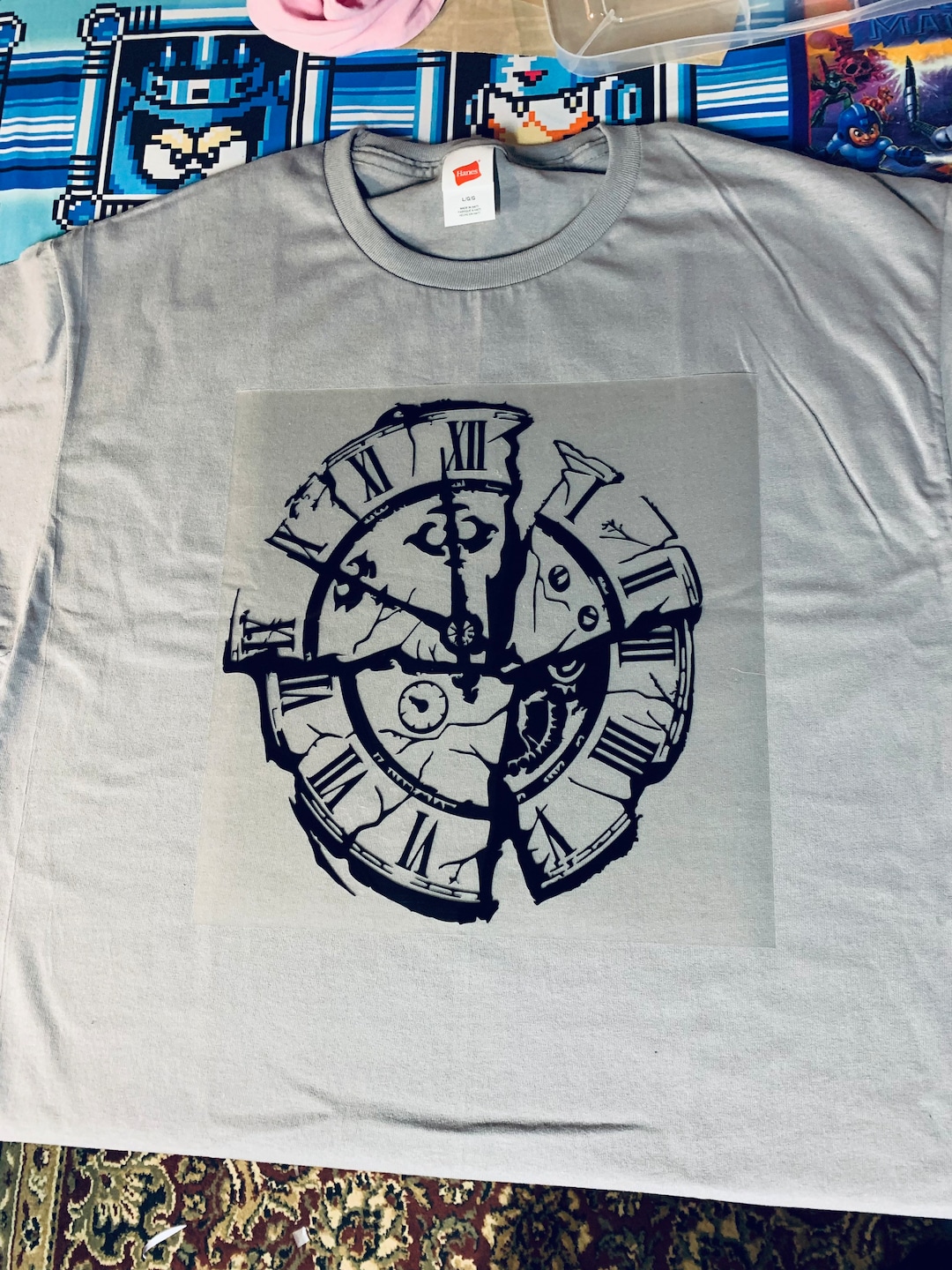 Broken Clock Graphic T-shirt Vinyl Mike Design - Etsy