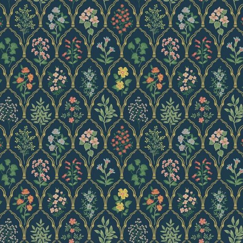 Hawthorne Trellis Floral Wallpaper - Traditional Wallpaper - Etsy