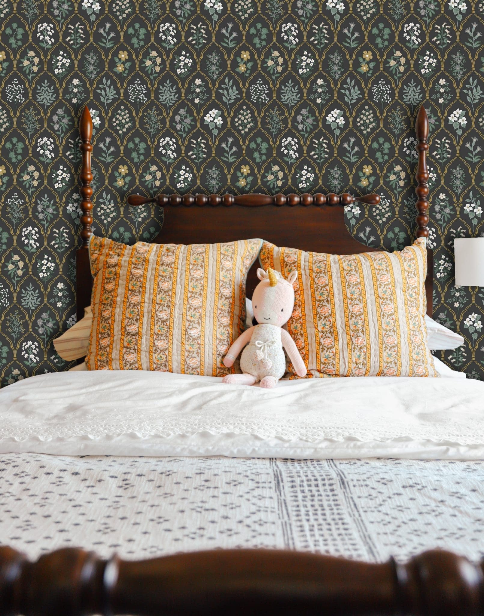 Hawthorne Trellis Floral Wallpaper - Traditional Wallpaper - Etsy