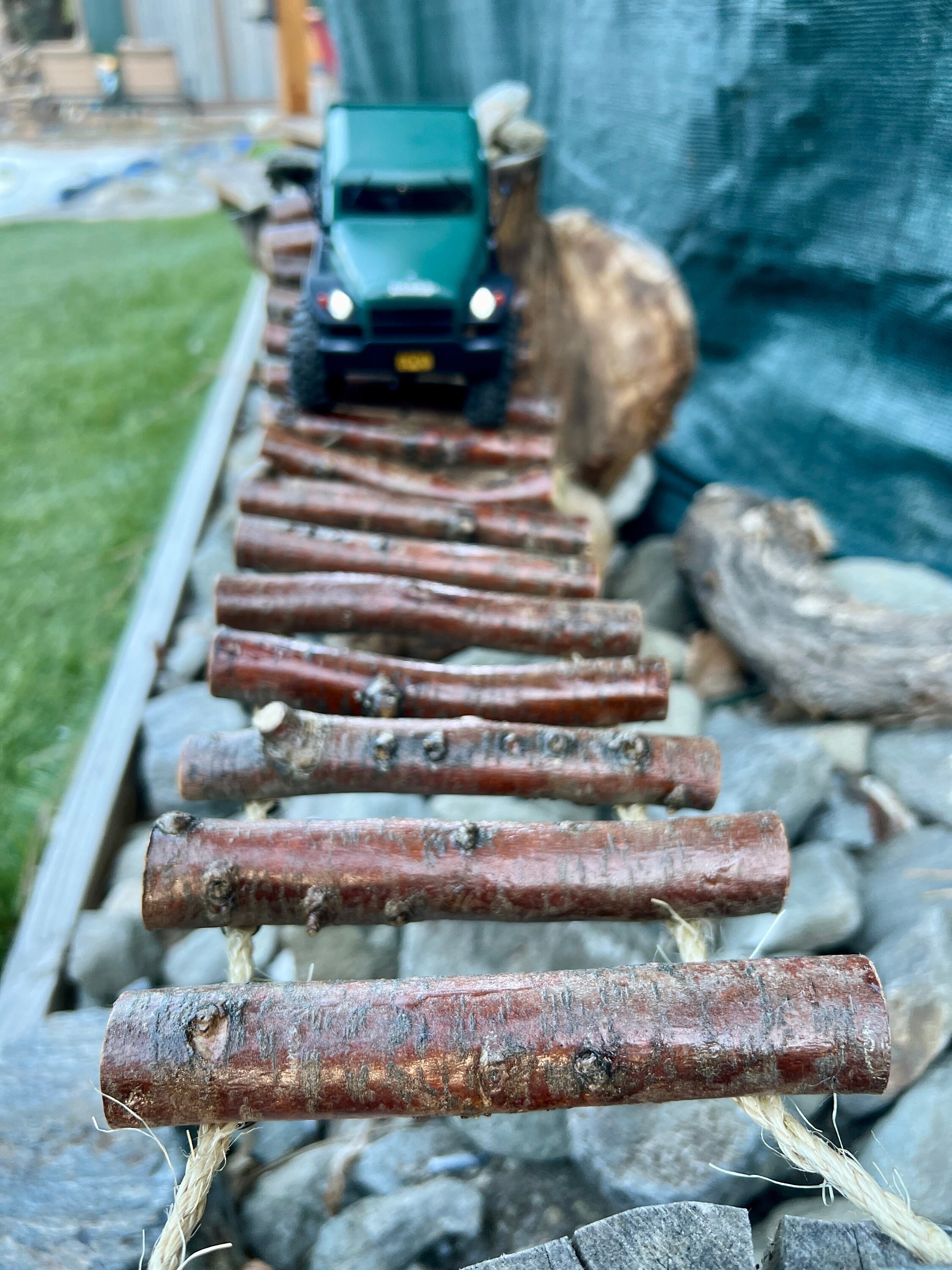 Rock Crawler Bridge 2 1/2 Foot 26 Red Pine Round Log for Rcs 1/24, 1/18 ...