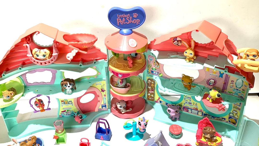 LPS Biggest Littlest Pet Shop House 2006 - BLPS + 18 Pets + Accessories ...