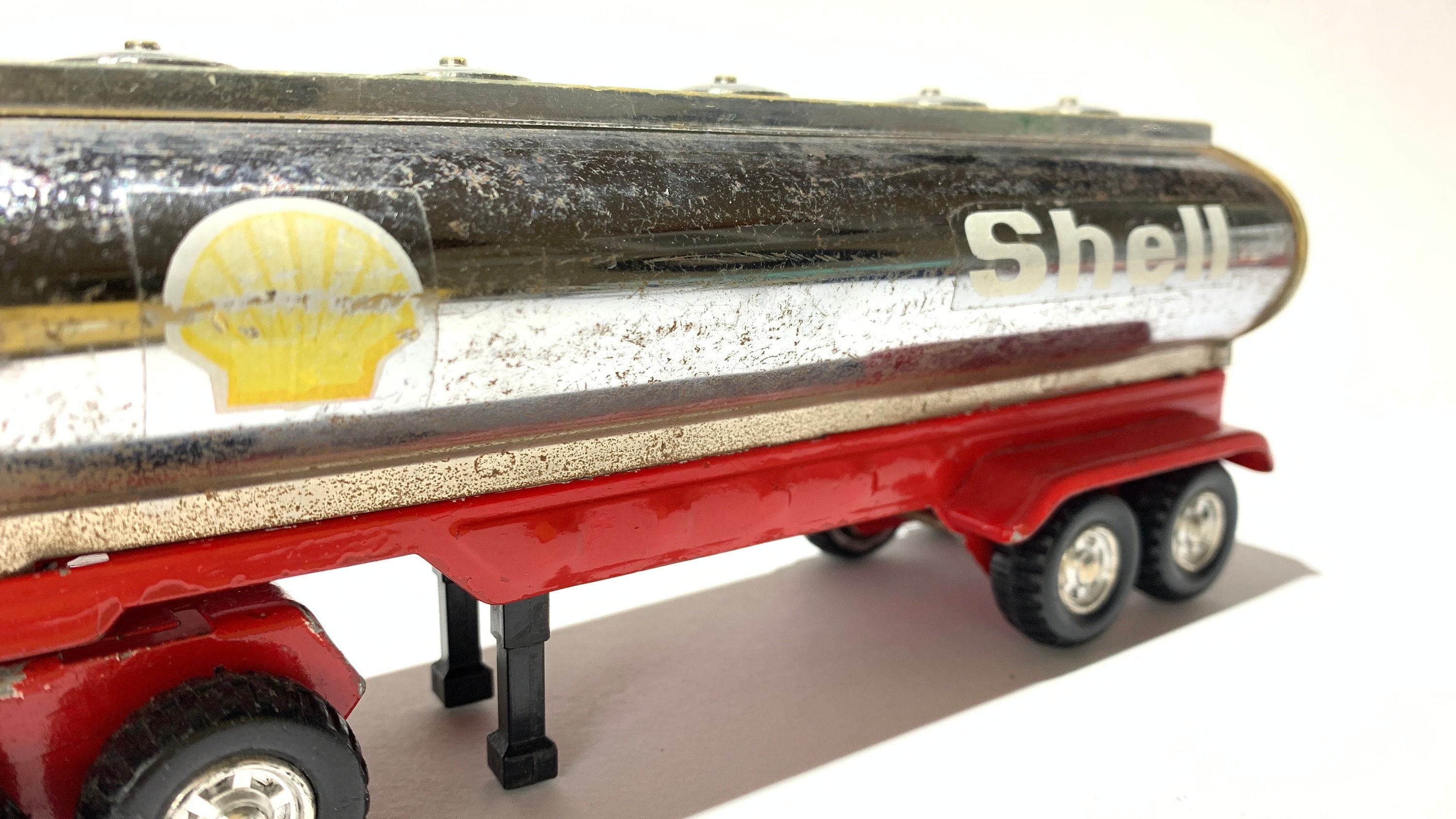 Shell Tanker Truck Tin Toys Camion Benne / LKW Shell / Tin Toys Shell ...
