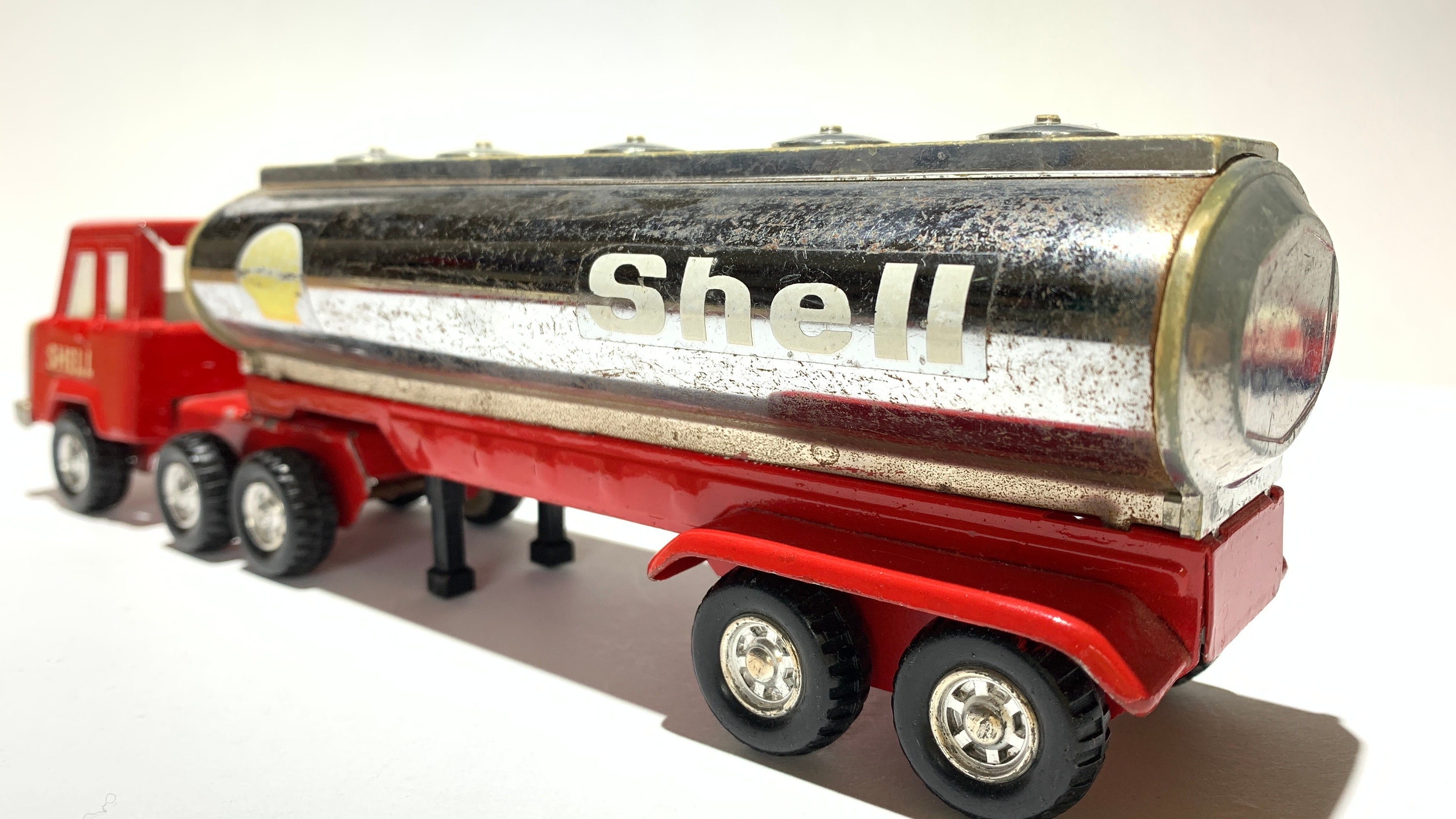 Shell Tanker Truck Tin Toys Camion Benne / LKW Shell / Tin Toys Shell ...