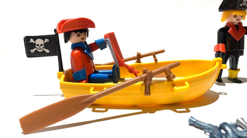 Playmobil Pirates 3570 Rowboat With Pirate / Captain Pirate Ship 3385 ...