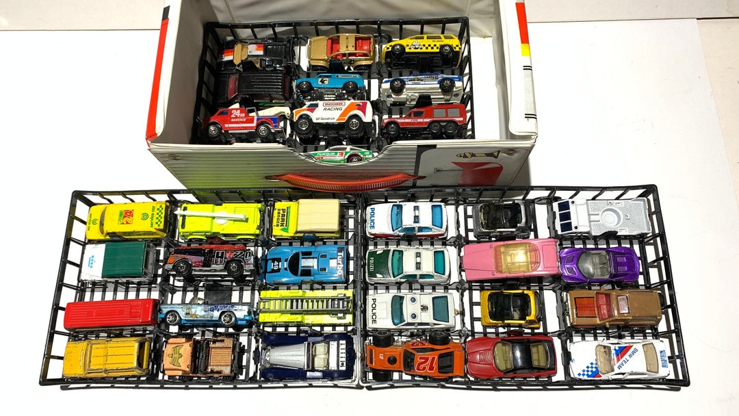Matchbox Collectors Case With 36 Model Cars / Suitcase Vintage ...