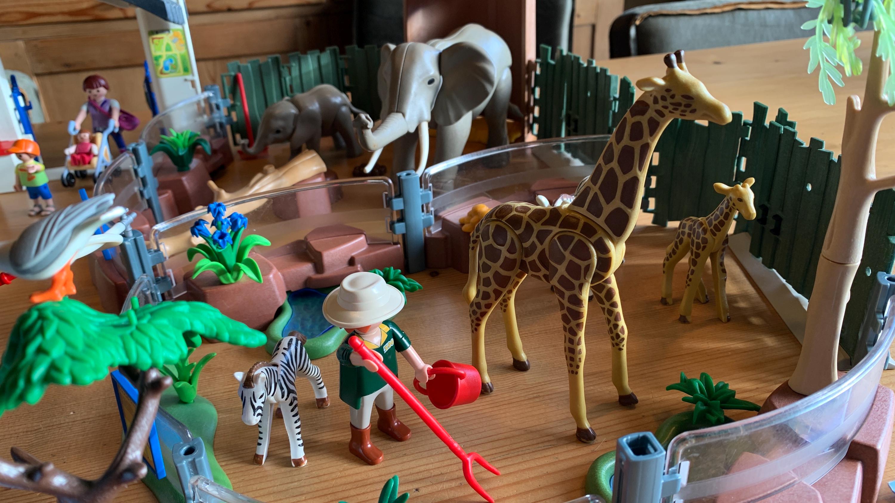 Playmobil Zoo 4850 + Panda Family 3241 + Penguins 4013 / Elephants ...