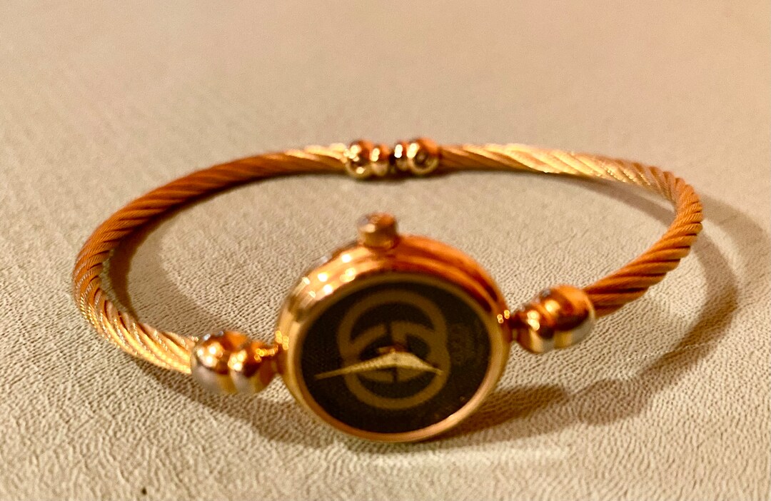 Gucci Bangle Cable Vintage Watch Gold & Black 2047L - Etsy