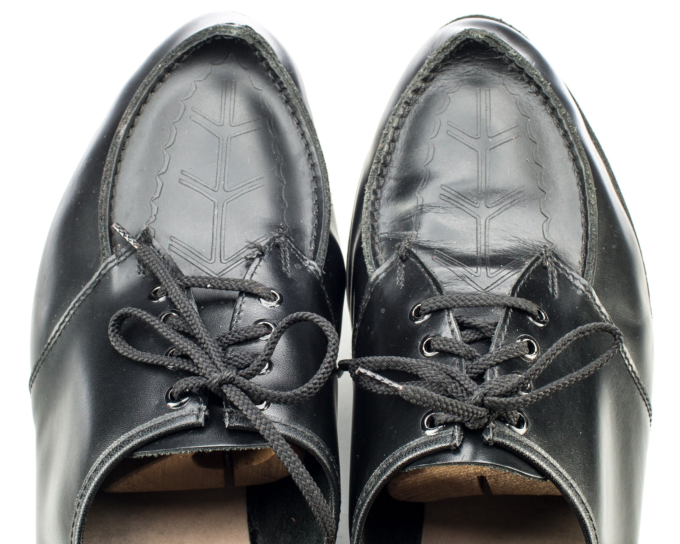 Lapland Moccasin Shoes Ethnic Saami Shoes Black 70s Retro Folk Shoes ...