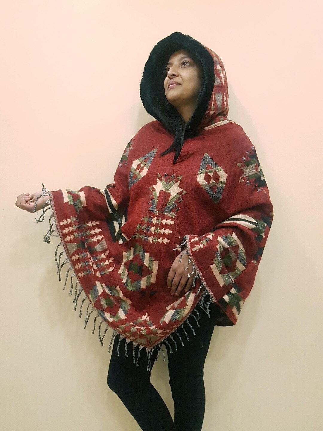 Himalayan Yak Wool Hooded Poncho, Soft & Warm Fur and Fleece in Hood ...