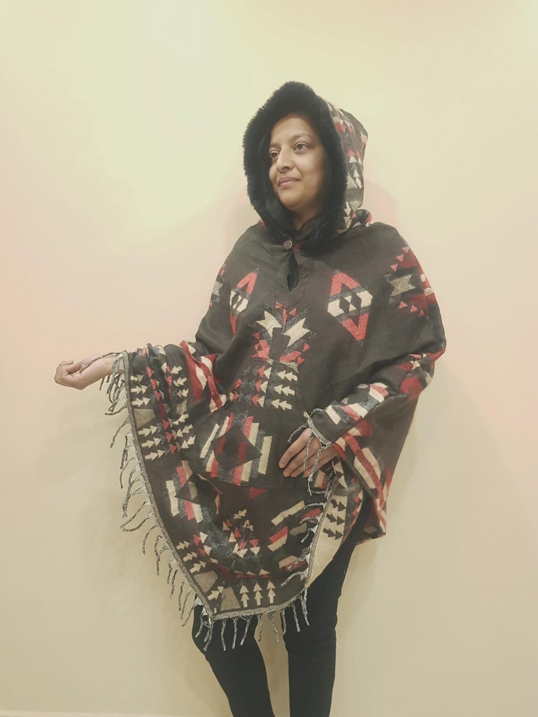 Himalayan Yak Wool Hooded Poncho, Soft Warm Fur and Fleece in Hood ...