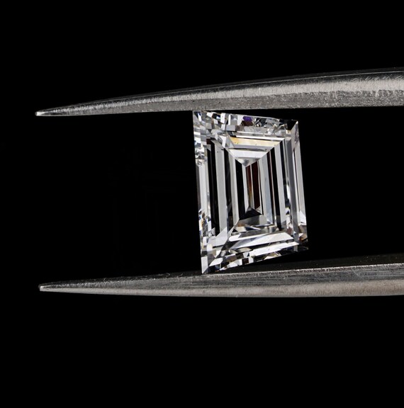 Trapezoid Step Cut Labgrown Diamonds Engagement Ring Side - Etsy