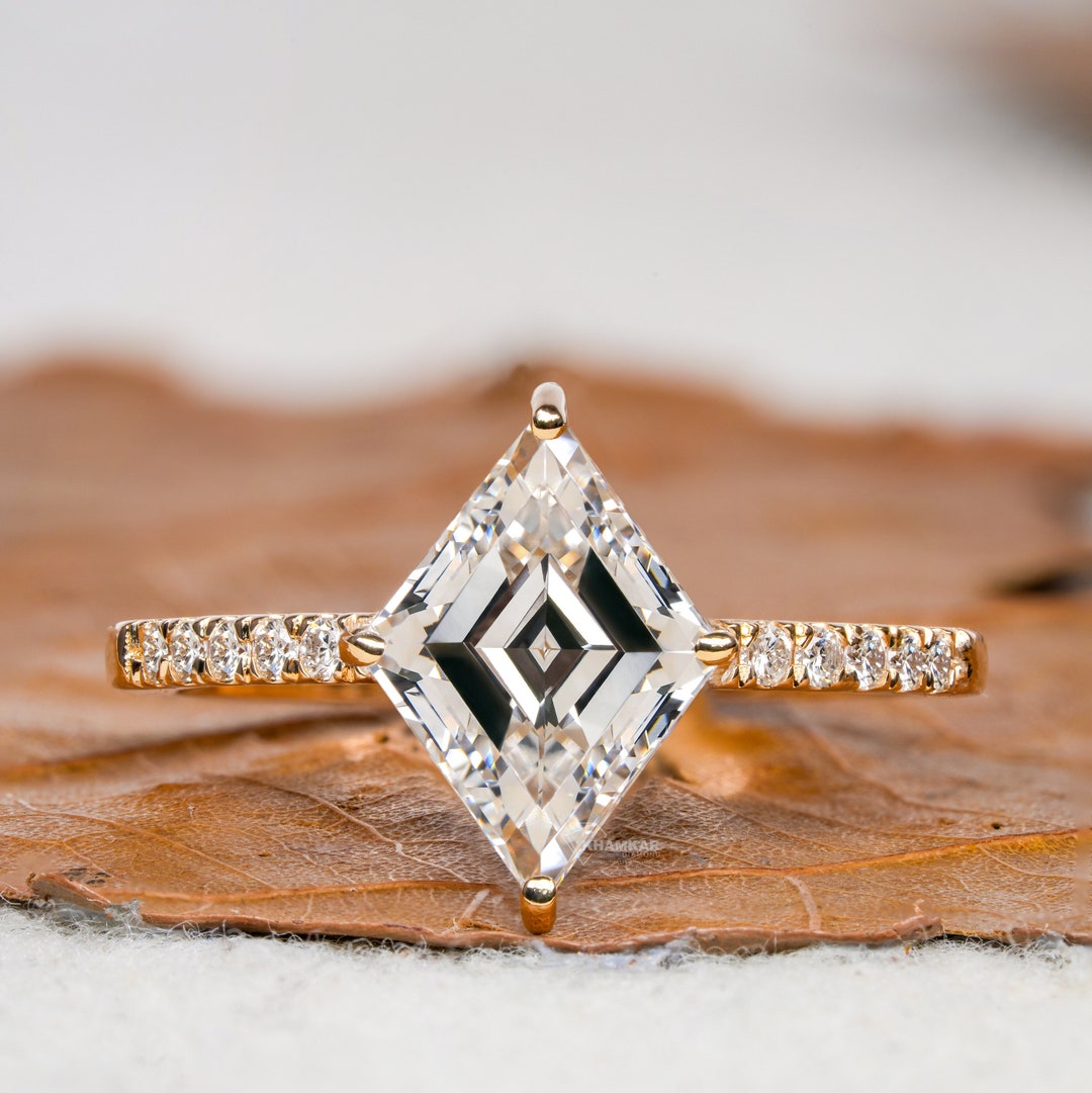 Antique Cut Diamond Ring,2 Ct Lozenge Cut Lab Grown Diamond Engagement ...