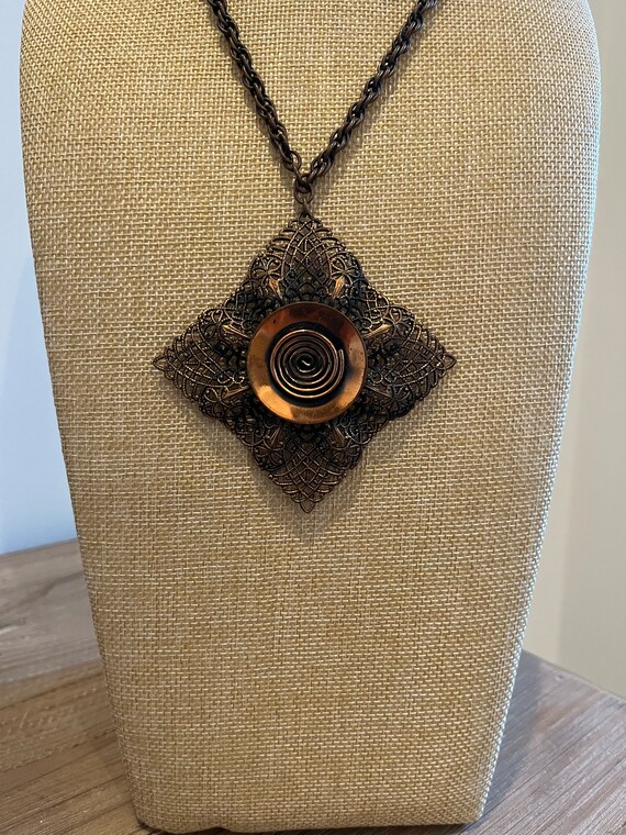 Vintage Copper Toned Lace Design Diamond Shaped Penda… - Gem