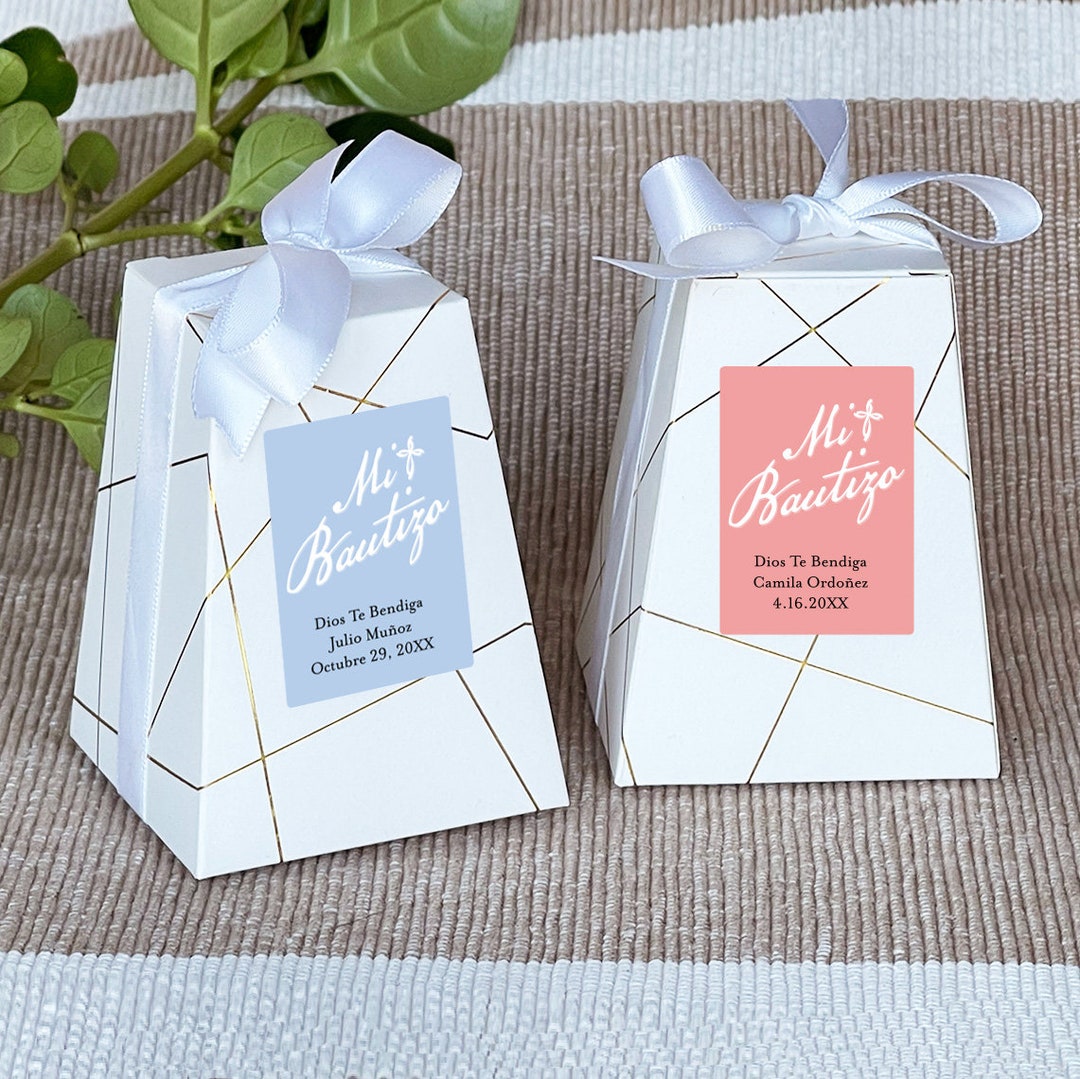 Printed Personalized Triangle Pedestal Shaped Box With Mi Bautizo ...