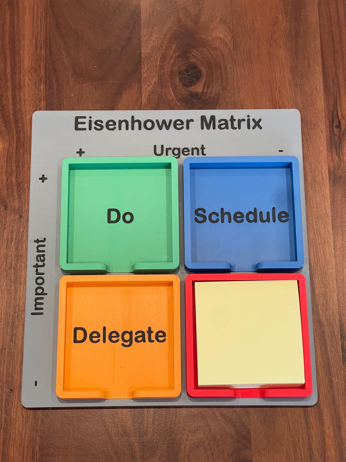 3d-printed Eisenhower Matrix: Desk Organizer for 3x3 Post-it Notes - Etsy
