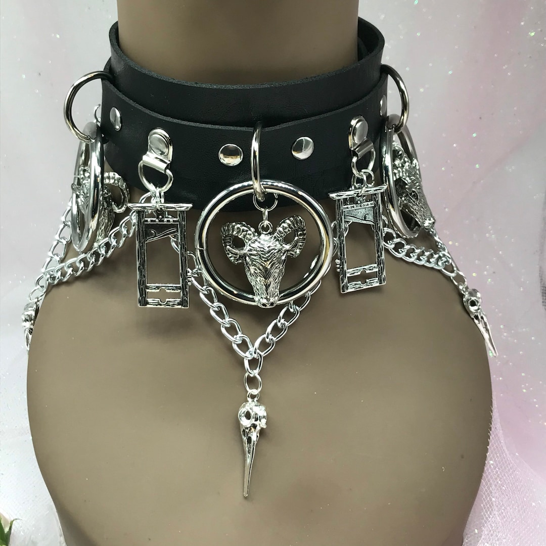 Black “ Worship “ Pastel Kawaii Emo Goth Choker Necklace Collar Star ...
