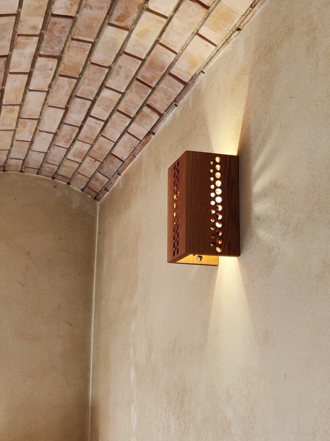 Wooden Wall Lamp Dorotea Oak Wall Sconce Solid Wood Lights LED Bulb ...