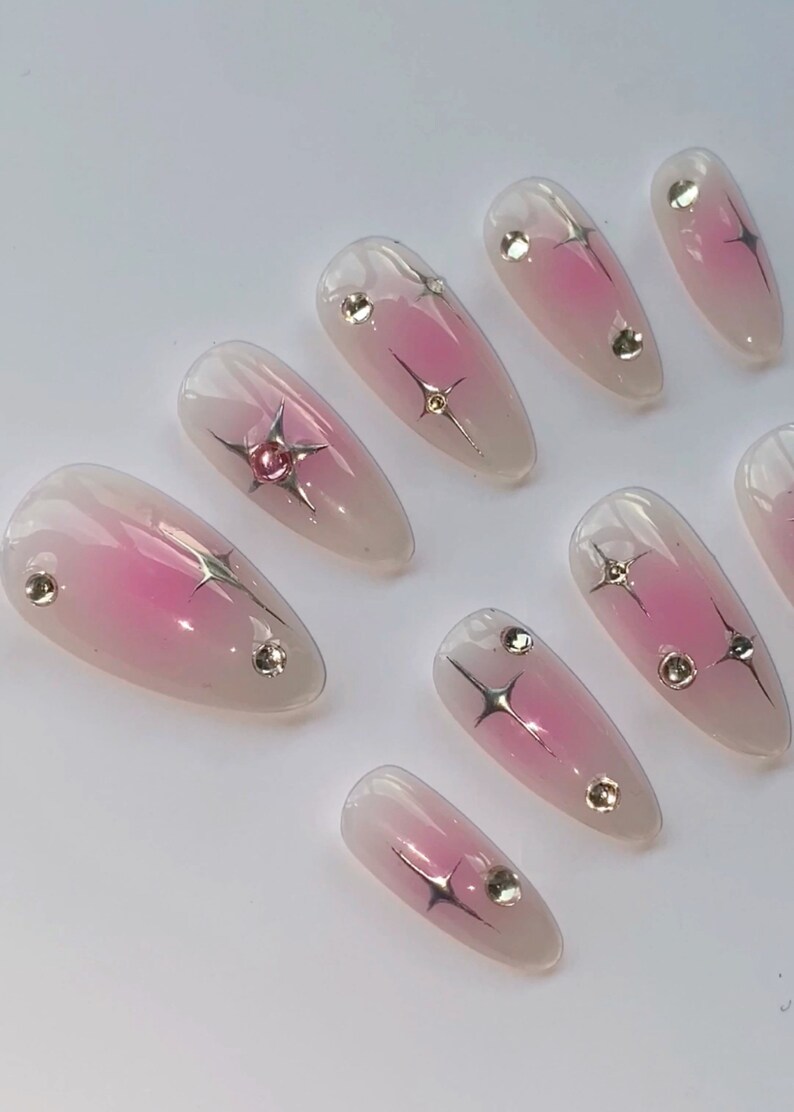 Milky and Pink Aura Chrome Silver Stars Nails / Starburst - Etsy