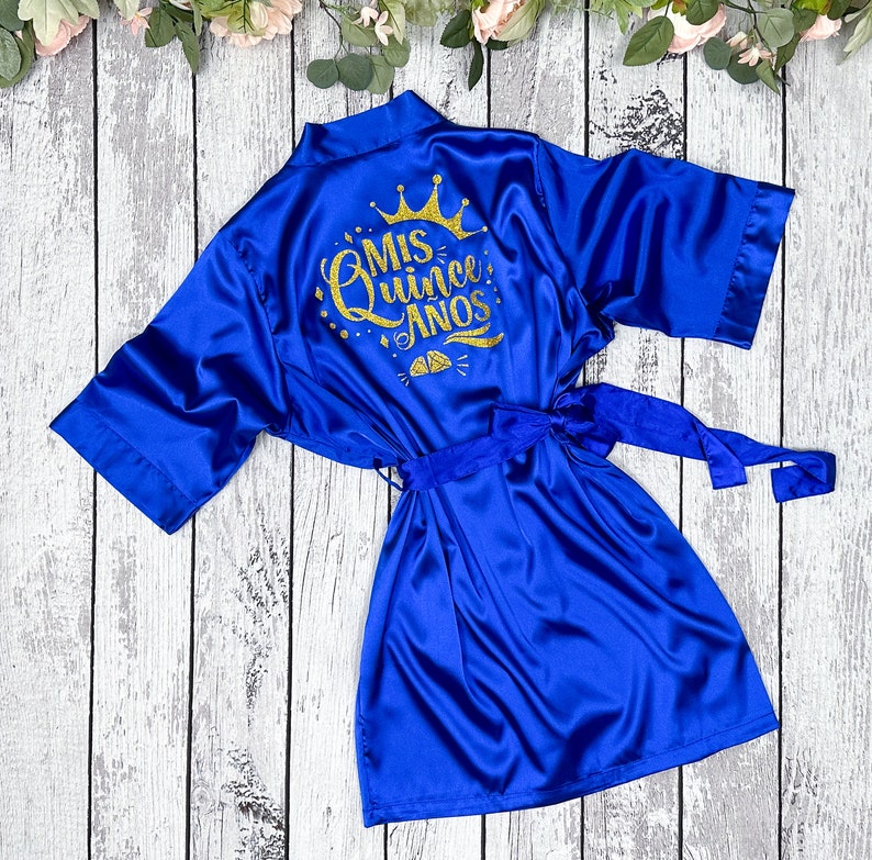 Quinceañera Robe With Princess Design Mis Quince Años Con Diseño De ...