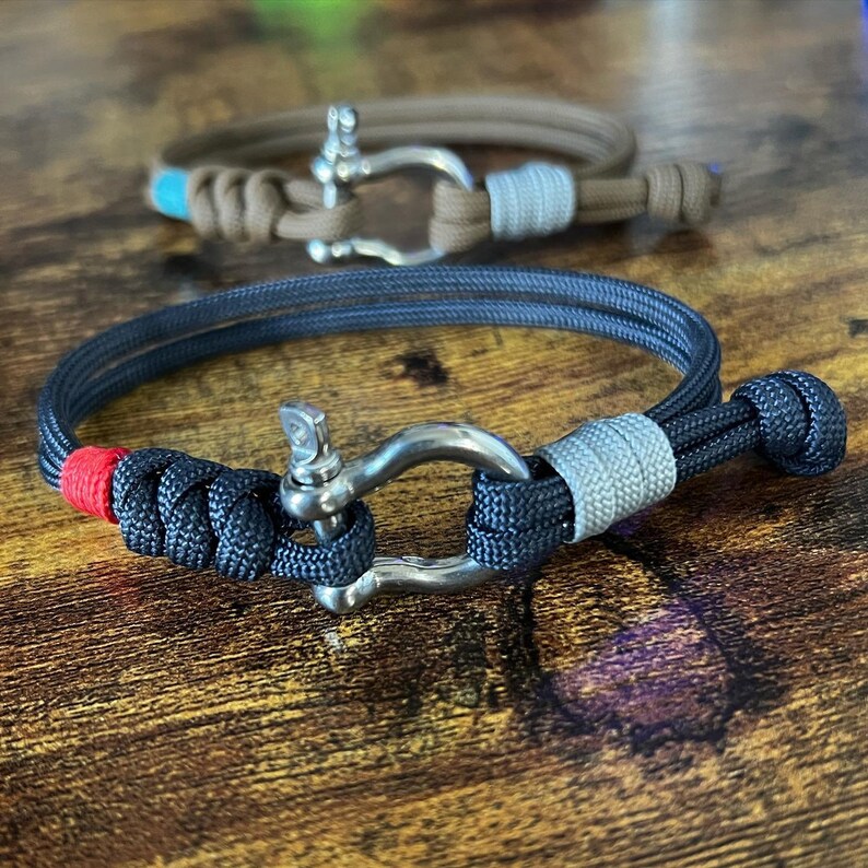 Paracord Shackle Bracelet V 2.0 Handmade Bracelet/jewelry - Etsy