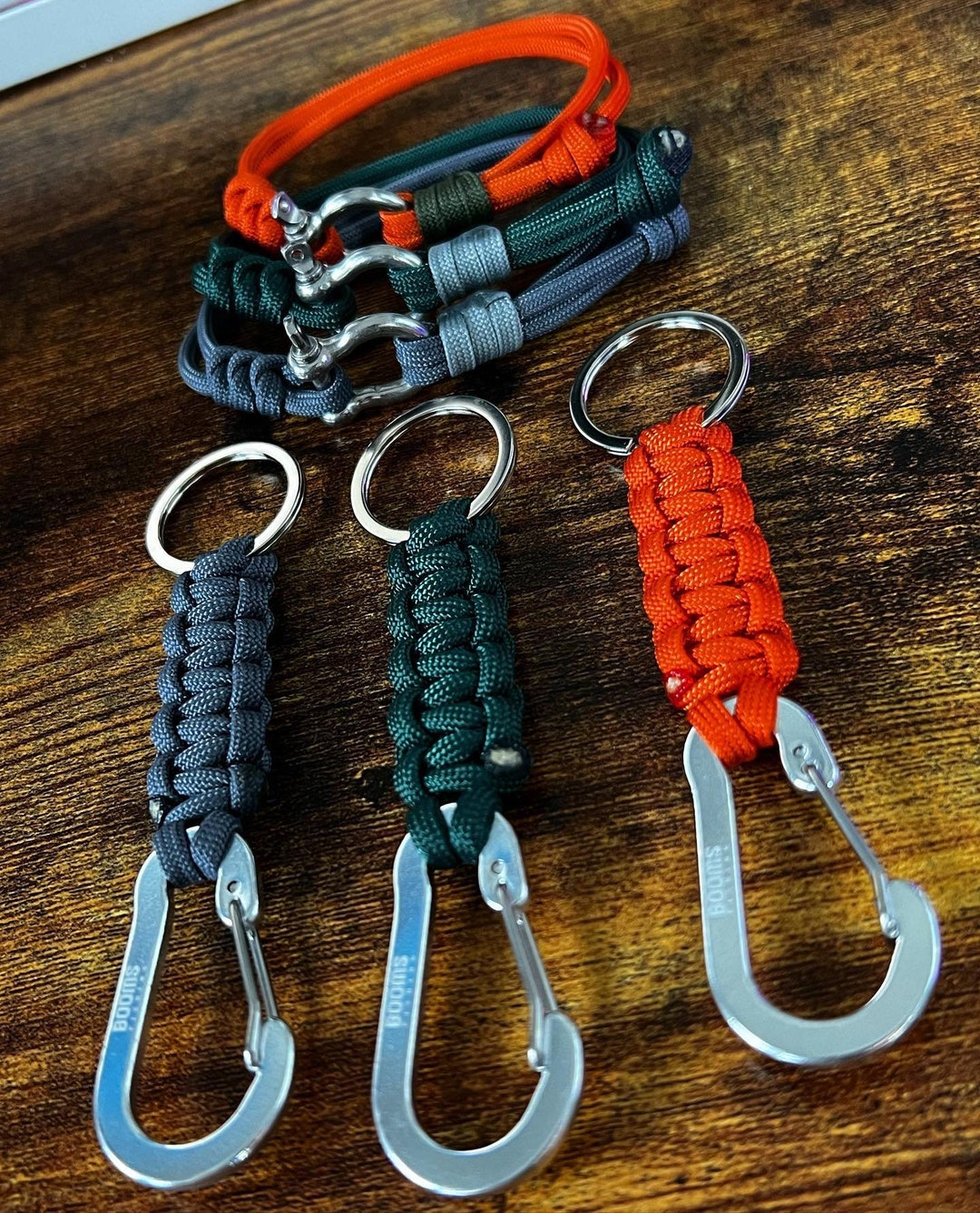 Paracord Carabiner Keychain + Paracord Shackle Bracelet - Bundle ...