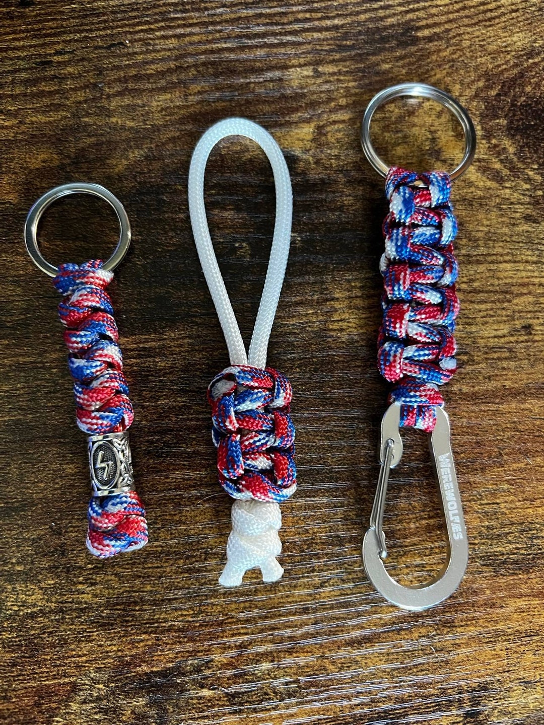 Paracord Carabiner Keychain + Paracord Accessories - Bundle - USA ...